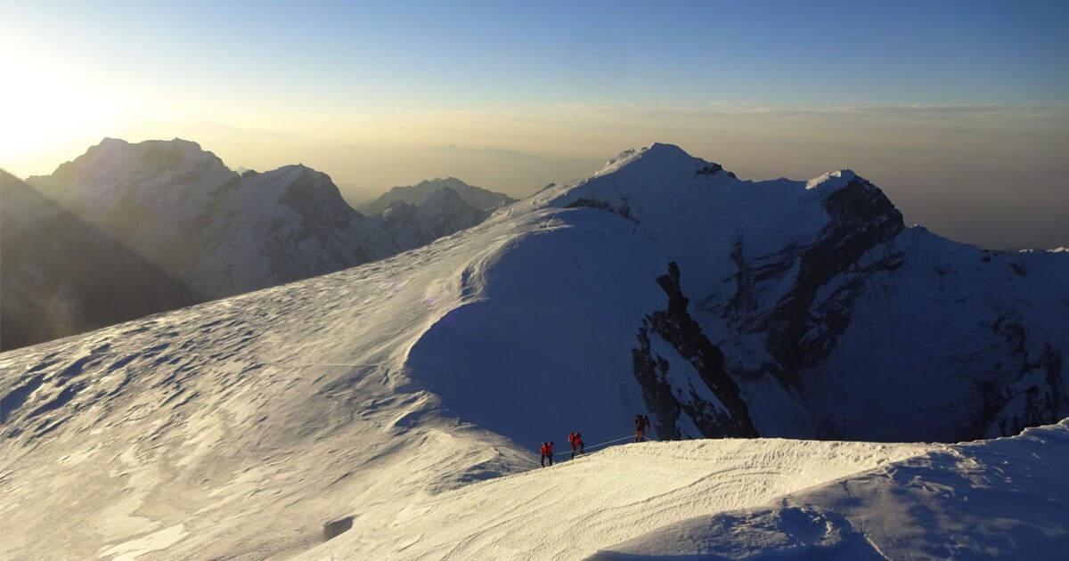 18 Days Mera Peak Trekking & Climbing: Itinerary, Cost, Difficulty ...